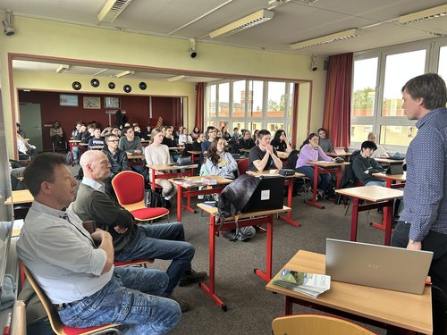 Vorstellung Dualer Studiengänge im Fritz-Greve Gymnasium bei den 11 ...